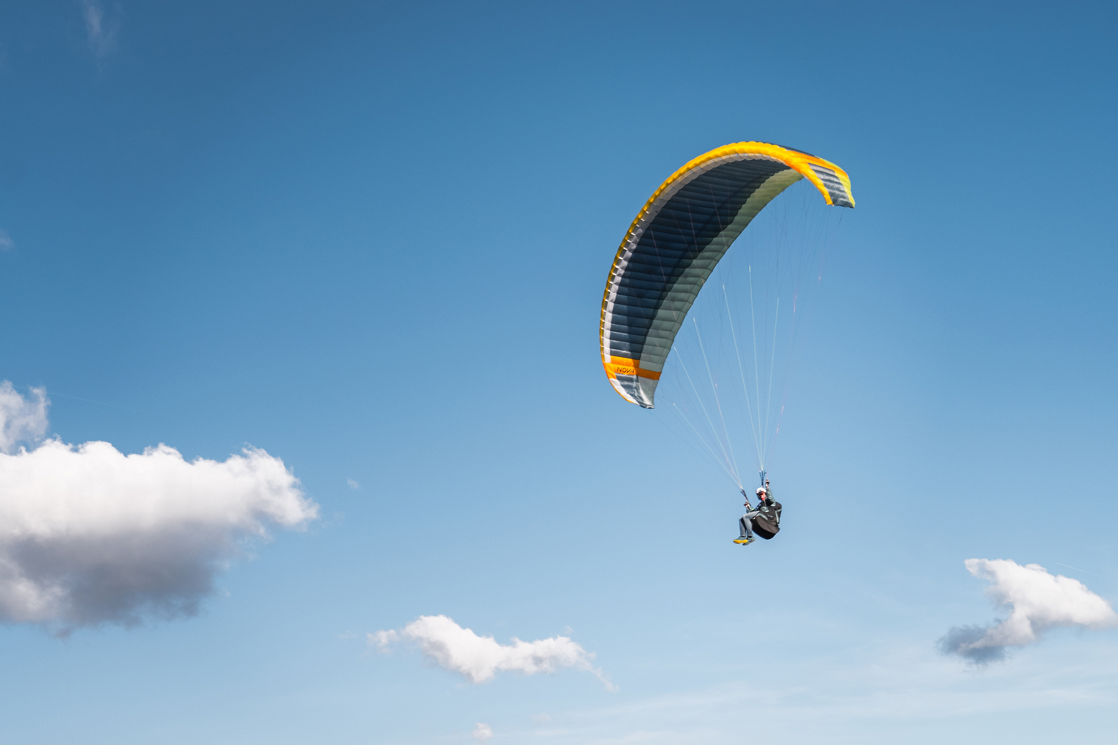 NOVA Performance Paragliders - AONIC Light